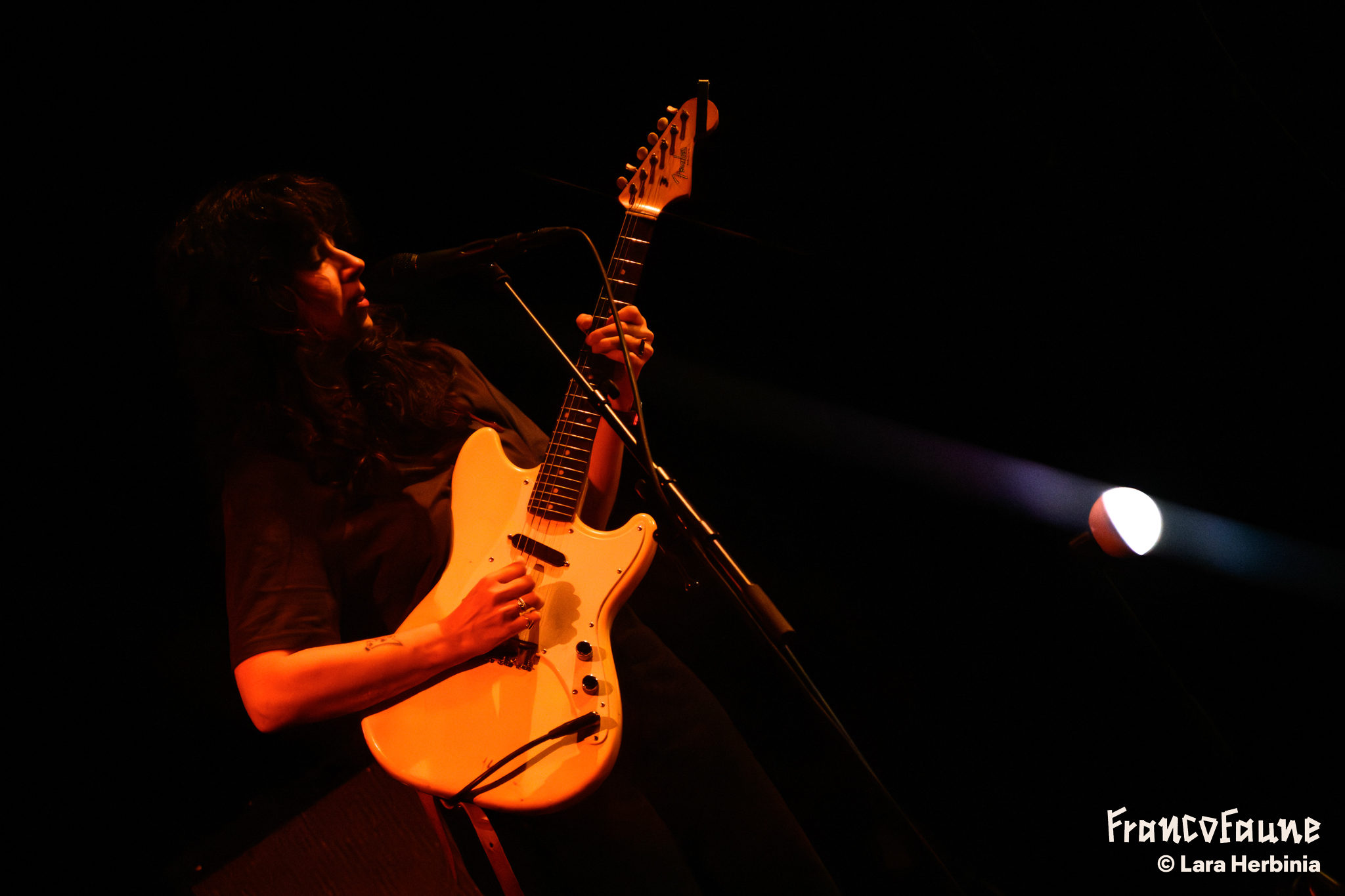 Photos: Laura Cahen + Bilou @ Maison poème – FrancoFaune